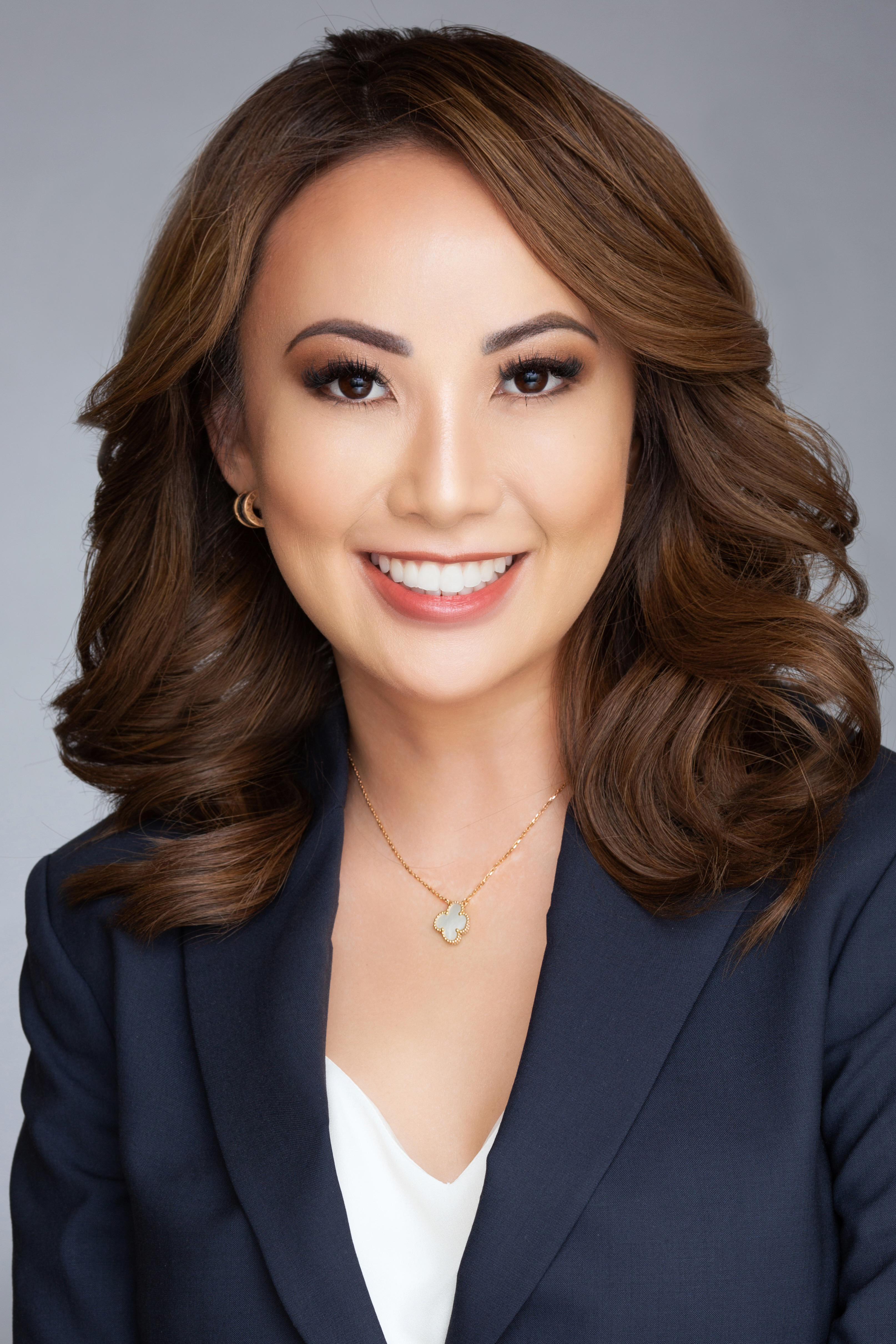 Laura Nguyen - Financial Advisor in Honolulu, HI 96813 | Merrill