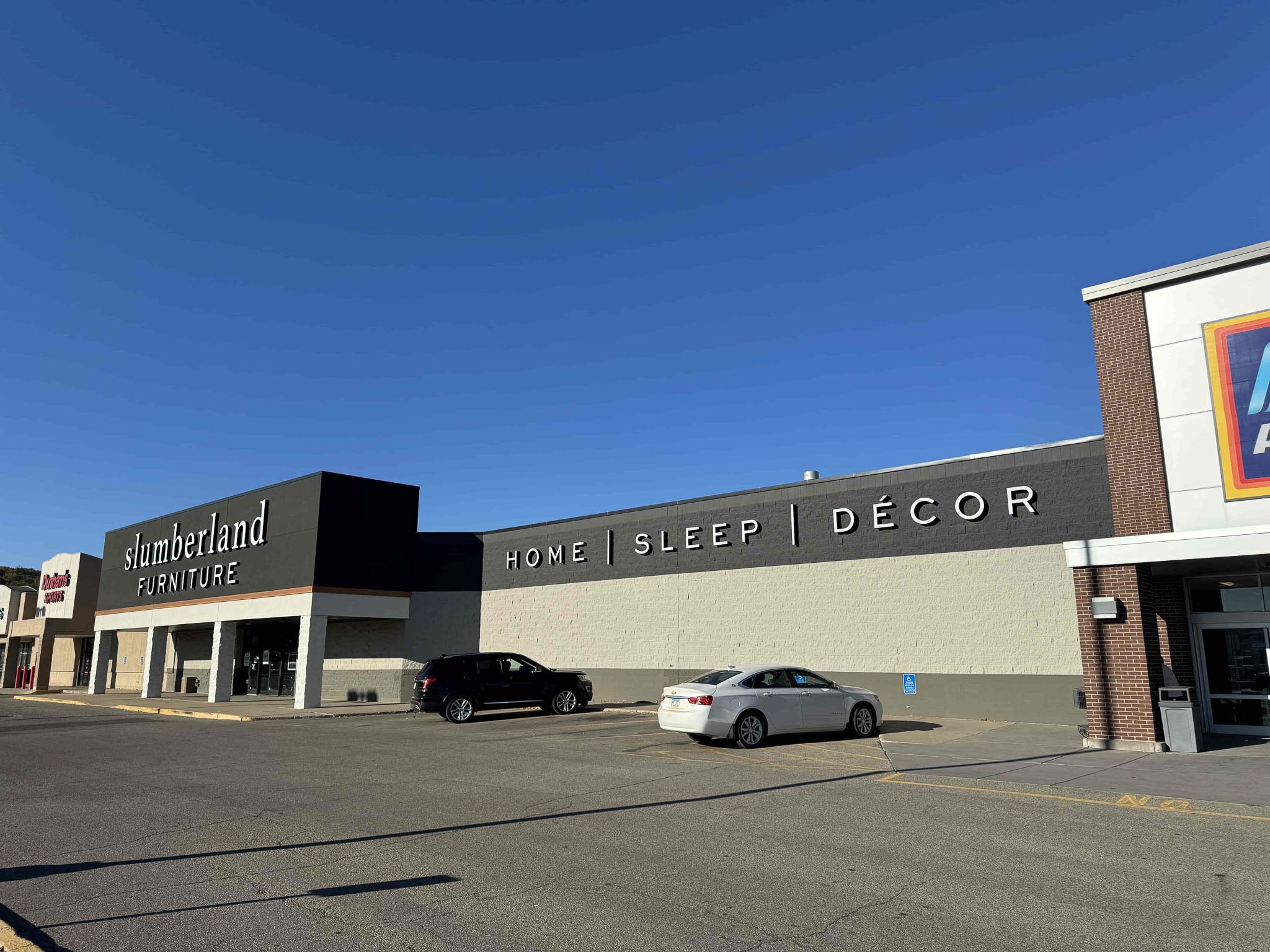 Furniture stores on dundas street west store