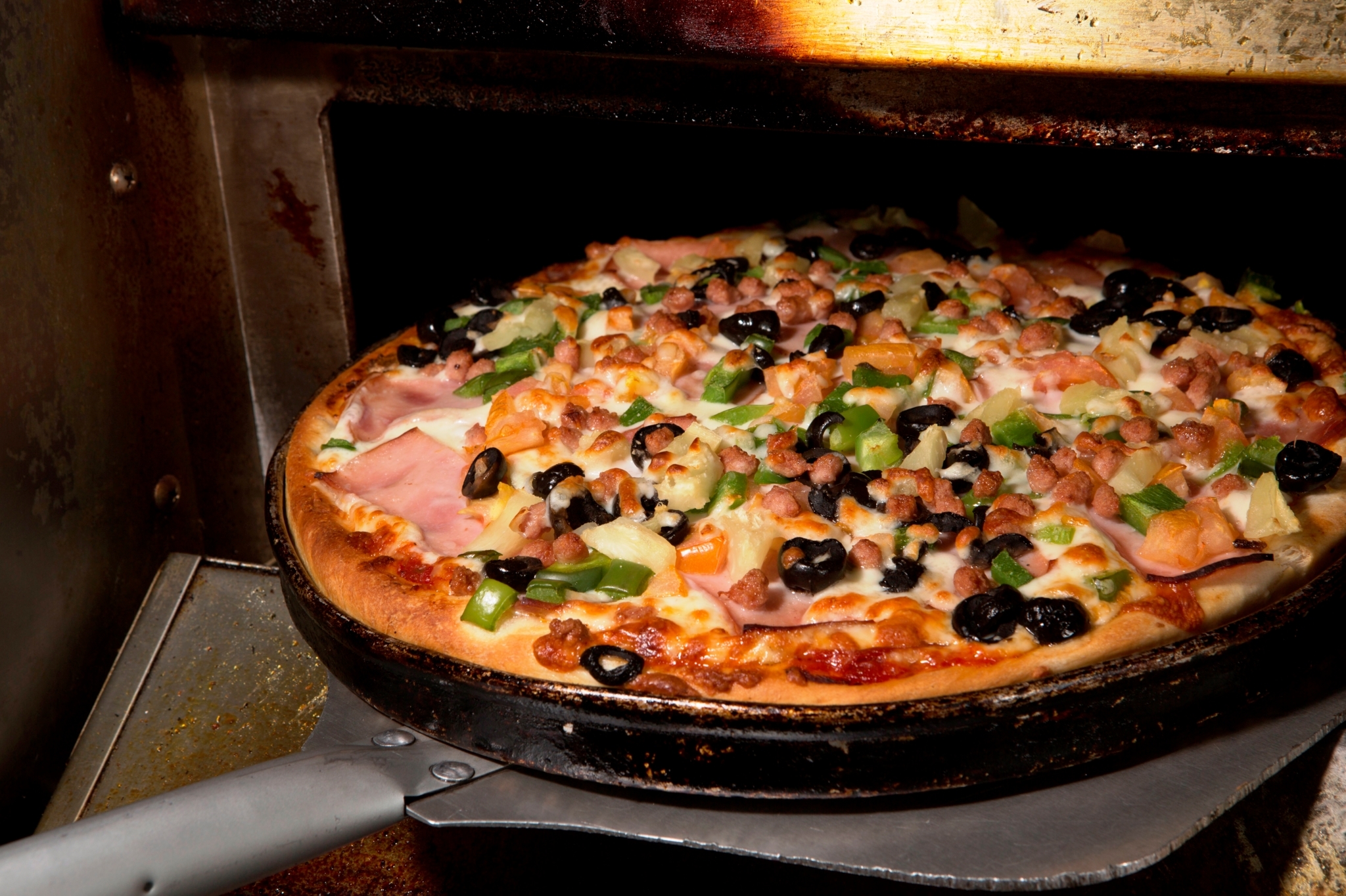 Morgan's Pizza, Medicine Hat AB | Ourbis