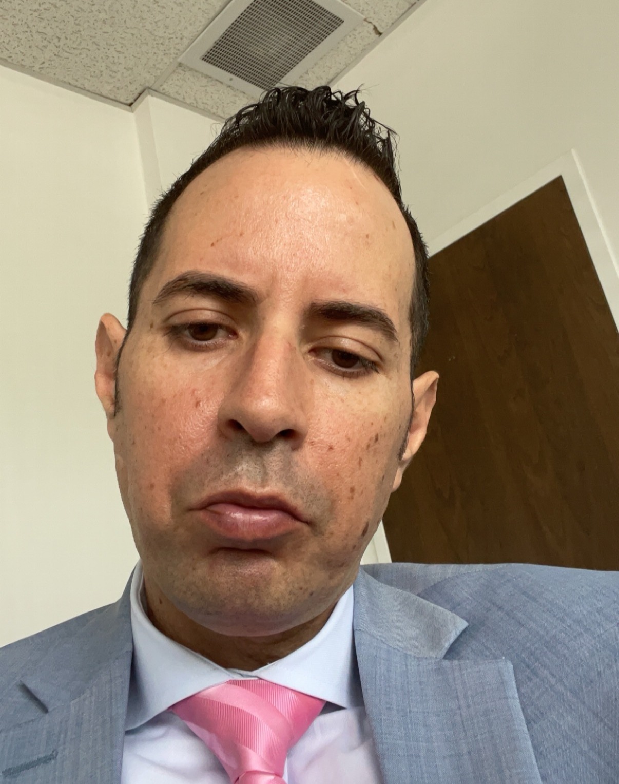 RYAN BOMBERRY - Financial Advisor in Everett, WA 98201 | Merrill
